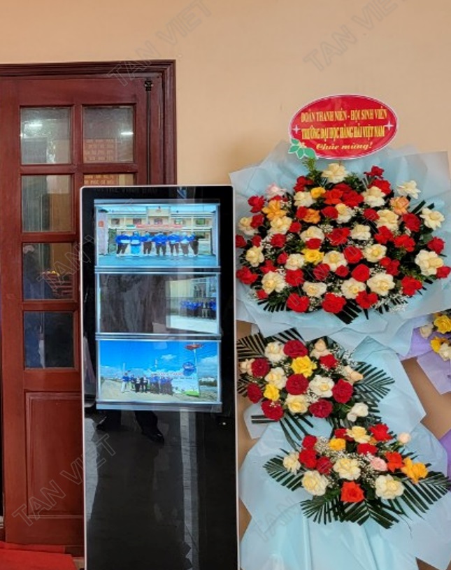 Địa chỉ cho thuê standee điện tử 50 inch - TÂN VIÊT MEDIA 0902 104 186